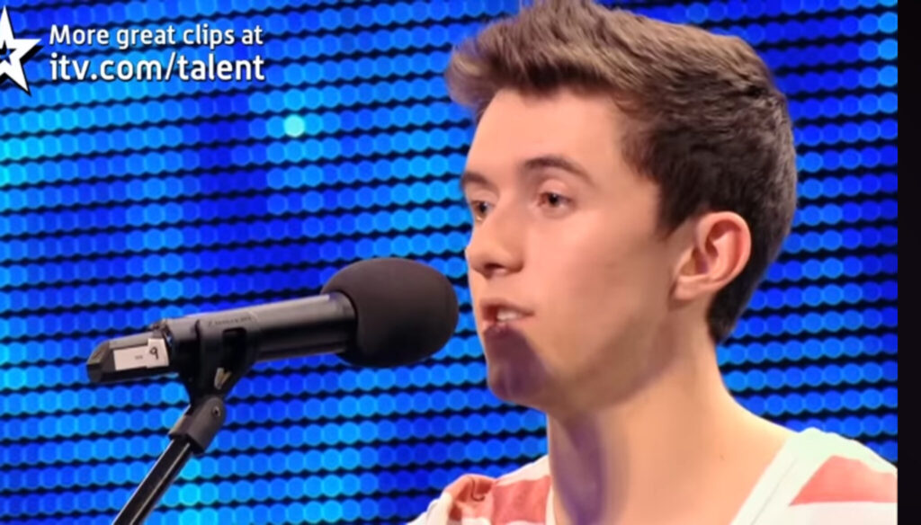 PUBLIC LOVE LETTER! Irish Singer Sings The Most Beautiful Original Song ...